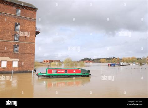At The Confluence Of The River Severn And River Avon Hi Res Stock