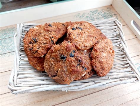 Сладки Утре ще се хайтосва малко и за изпът забърках едни солени бисквити Та да не решите че