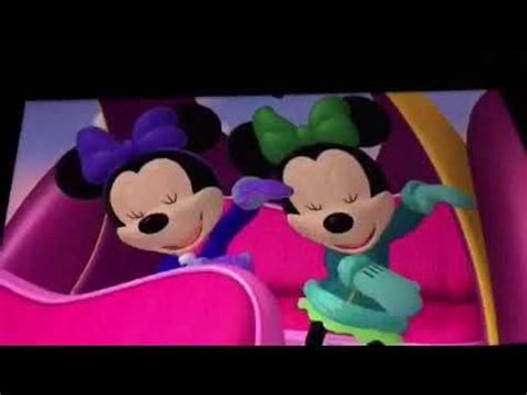 Mickey Mouse Clubhouse Minnies Winter Bow Show Flying Sleigh