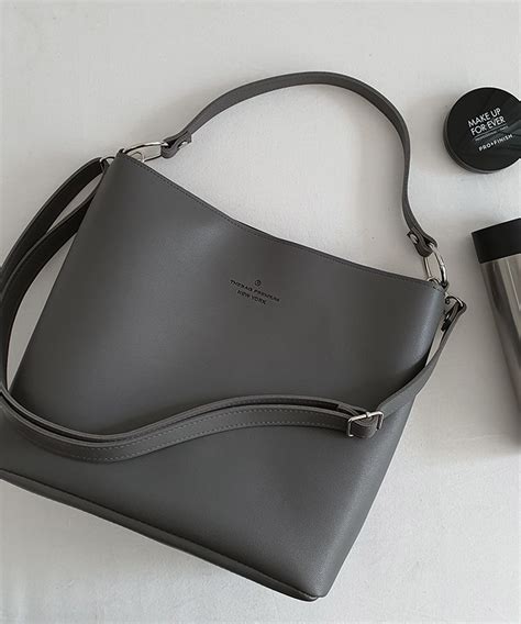 당일발송 7col 데일리 여성 개학 개강룩 대학생 직장인 새학기 링 토트백 트렌치 원피스 데이트룩 여름하객룩 패션아이템 텀블러 보부상가방 아이패드 크로스백 Mo1936