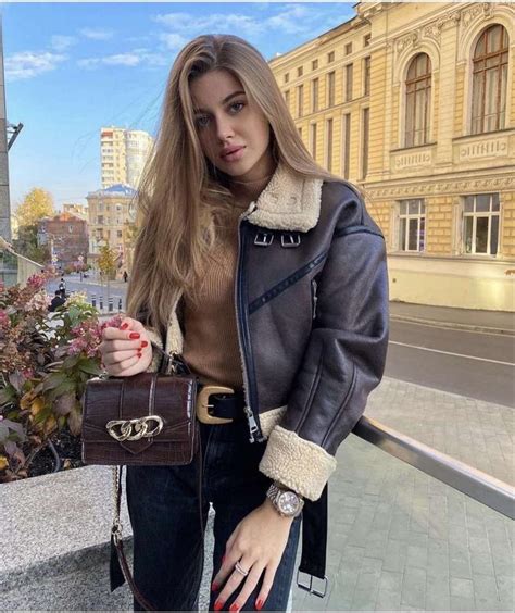 Дублянка — ціна 1925 грн у каталозі Дублянки Купити жіночі речі за доступною ціною на Шафі