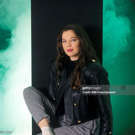 British Actress And Singer Songwriter Jennifer Caron Hall News Photo