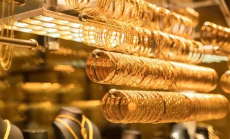 Does Titanium Stand The Test Of Time Debunking Rust Myths Ringsmaker