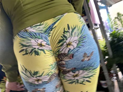 Hot Ass Close Up Spandex Leggings And Yoga Pants Forum
