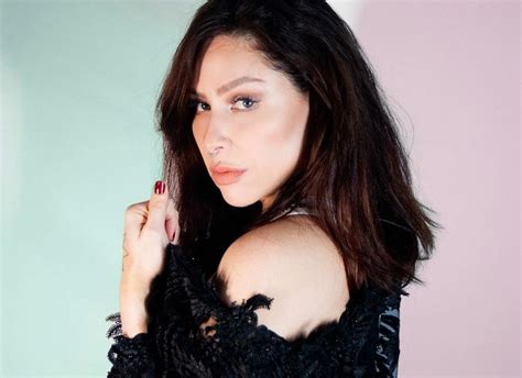 Pitty lança releitura de seu primeiro álbum e web vai à loucura Me arrepiei