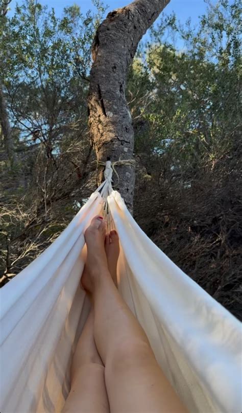 Ann Kathrin Bendixens Feet