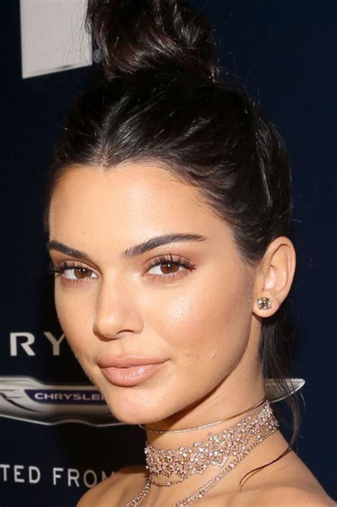 Kendall Jenner No Eyebrows