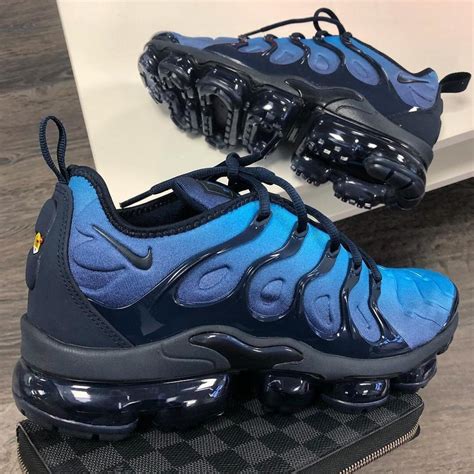 Mens Nike Air Vapormax Plus Running Shoes University Blue At Clarence