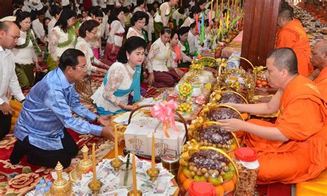 បុណ្យភ្ជុំបិណ្ឌ ជាពិធីបុណ្យមួយដែលធំជាងគេ នៅក្នុងចំណោមពិធីបុណ្យទាំងអស់