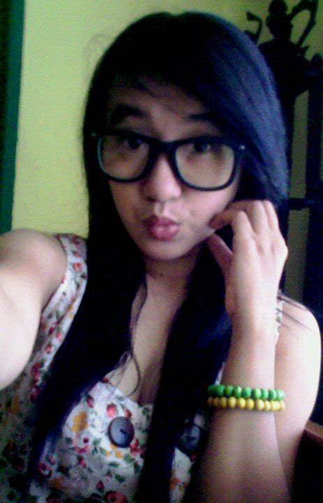 Model Indonesia Gadis Bispak Facebook