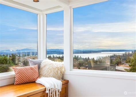 6500 50th Ave Ne Seattle Wa 98115 Redfin