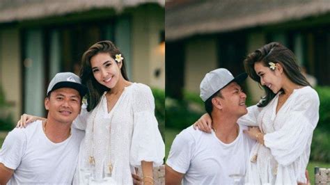 Gisel Beri Kue Dan Doa Untuk Wijin Yang Ulang Tahun Ke 36 Celebrate Sederhana Udah Umur Segini