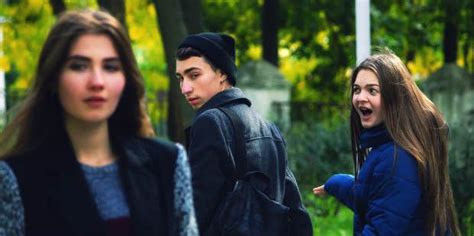 5 Signs A Man Is Polyamorous And Doesnt Just Want To Cheat In Relationships Yourtango