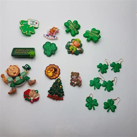 Russ And American Greeting Cards Lot Of Pins And Earrings Ebay