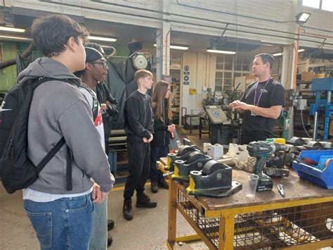 Btec Level 4 Hnc Engineering For England Full Time Htq