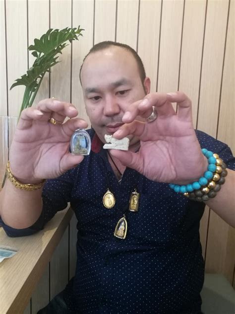 พระหลวงปู่ทิม เนื้อล่าง พระองค์ครู ไตรเทพ ไกรงู