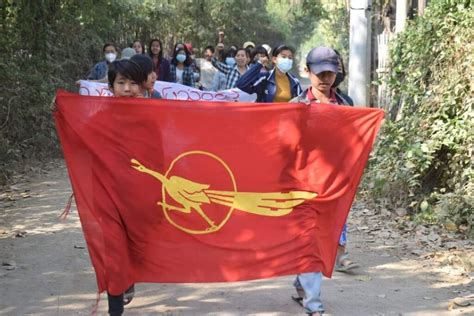 ရွာပေါင်းစုံ သပိတ် စစ်ကြောင်း စစ်အာဏာရှင် ဆန့်ကျင်ရေး ချီတက် ဆန္ဒပြ Khit Thit Media