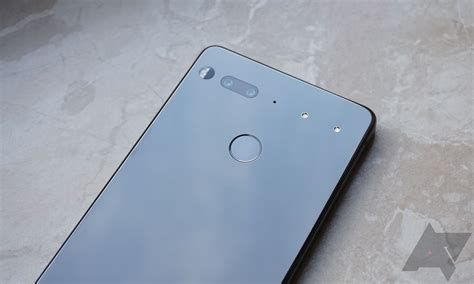 The First Android Beta Is Rolling Out To The Essential Phone