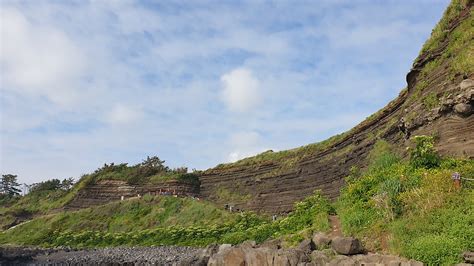 유네스코에서 인정한 세계지질공원 자연이 선물한 제주의유산 수월봉지질트레일 인생샷이 나오고 카메라만 갖다 대면 작품이되는 곳