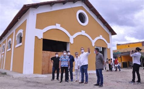 Prefeito De Quixadá Assina Decreto Em Que Destina Galpão Da Rffsa Para