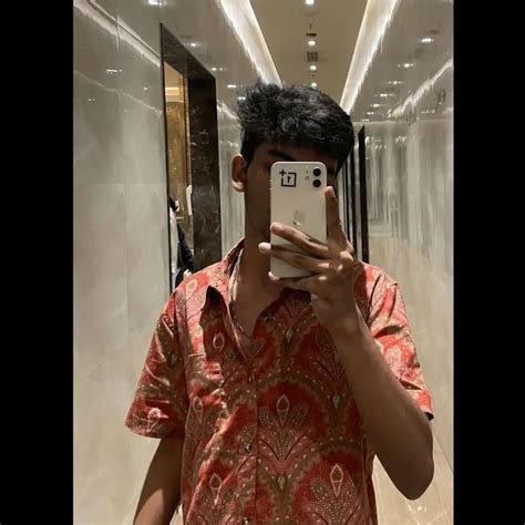 𝒈𝒐𝒘𝒕𝒉𝒂𝒎 Gowtham007 • Threads Say More