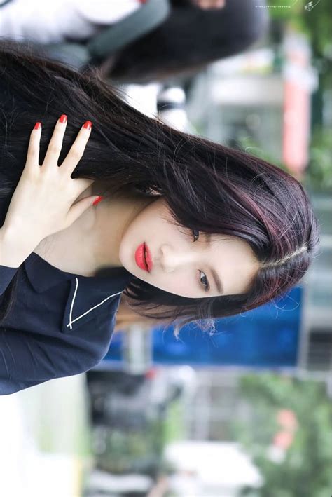 Red Velvet 레드벨벳에 있는 🐩 𝙽𝙵 𝚆 🏹님의 핀 레드벨벳