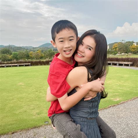 รับสมัคร ช่างเสริมสวยด่วนๆค้า ไวน์ บิวตี้ ยืดวอลลุ่ม ปากช่อง