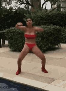 Lvl Up Red Bikini  Lvl Up Red Bikini Dancing Descubrir Y Compartir S