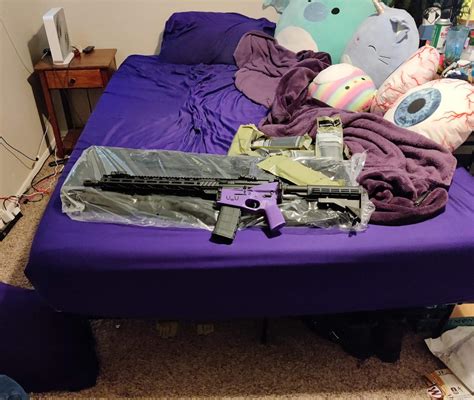 It S TGT Do I Name It R Transguns