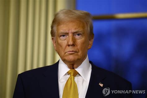 글로벌 무대 원해…트럼프 각국 정상에 취임식 러브콜 연합뉴스