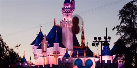 Disney Faces Backlash Over Sexual” Mickey Mouse Statue