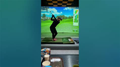 저스틴토마스형님 필살기 탈골 어프로치😱ㅋ딱45미터 힘이 완전 빠져서 흐느적 ㅎ 골프 골프존 스크린골프 필드레슨 골프레슨 퍼터 필드 퍼팅 필드골프 골프장