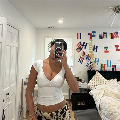 White Low Cut Top Such A Flattering And Sculpting Depop