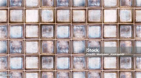 빈티지 복고 스타일 파노라마 웹 배너에 투명 한 여러 가지 빛깔의 유리 큐브의 원활한 추상 질감 된 패턴 배경 0명에 대한 스톡 사진 및 기타 이미지 Istock