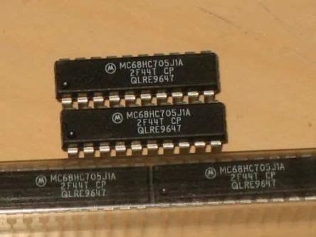 Motorola MC68HC705J1ACP Micro Controllers At Rs 236 58 Piece PIC Microcontroller In Bengaluru
