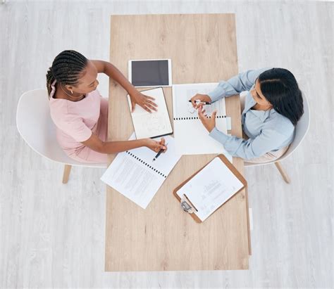 Premium Photo Collaboration Team And Women Working On Data Seo And Analytics From Above