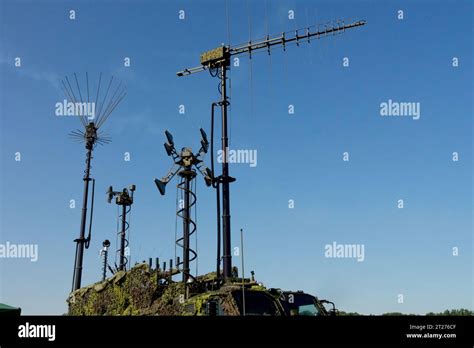 Starkom Armoured Electronic Warfare Military Jammers Electronic Warfare Ew Tactical