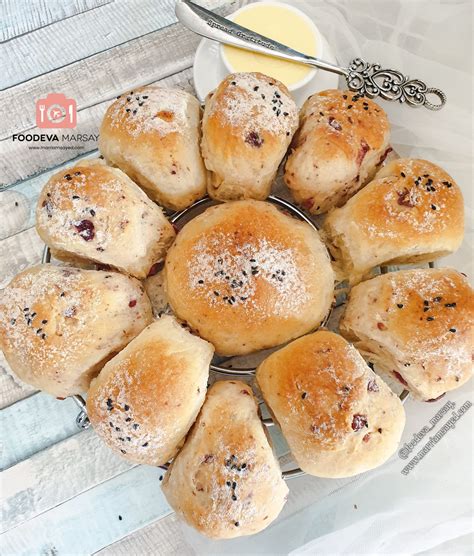 Homemade Olive Bread Rolls Foodeva Marsay