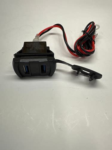 Dual Usb W Digital Volt Meter 12 Volt Specialties