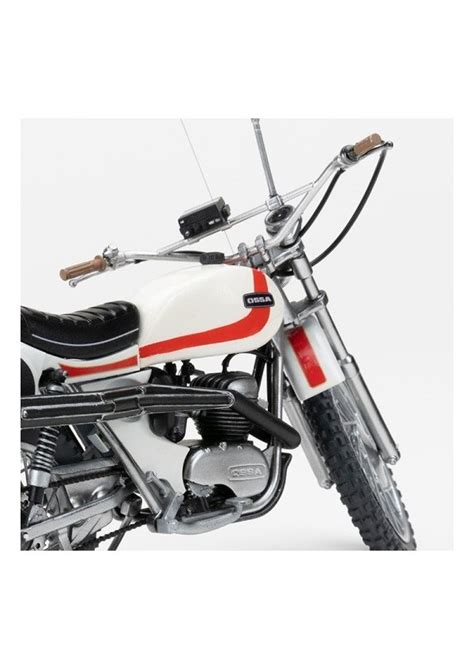 Moto Ossa Perfect Model 112 Infinite Statue