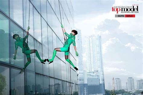 Th M C U Th Sinh Next Top Hoa H U Ho N V L N Xe Hoa I Th M T Th I C A H Hen Ni Ho Ng