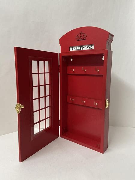 Украшение подвесное интерьерное Миниатюрный шкаф ключница в виде английской телефонной будки