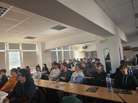 Национална природо математическа гимназия Акад Любомир Чакалов Национална природо