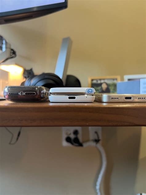 Aroot Folder A1 Hands On Android 11 Go Powered Flip Phone Released 2023 In Korea Rdumbphones