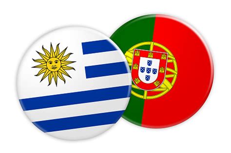 뉴스 개념 우루과이 국기에 포르투갈 플래그 단추 백색 배경에 3d 그림 3차원 형태에 대한 스톡 사진 및 기타 이미지 3차원 형태 International Match
