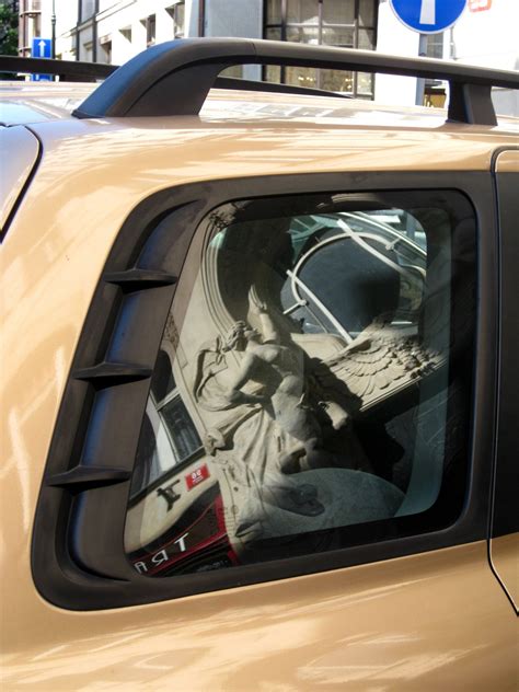 무료 이미지 바퀴 창문 운전 시티 기념물 유럽 동상 반사 바람막이 유리 프라하 스포츠카 범퍼 조각 초차 크리에이티브 커먼즈 Cc0