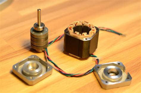 Hypersonic Studio Inside A Stepper Motor Look At All Those Steps