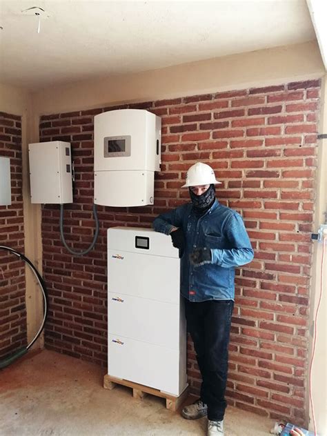 Wholesale Customizable Uninterruptible Power Supply Ultra Efficient Modular Smart 1c Amensolar