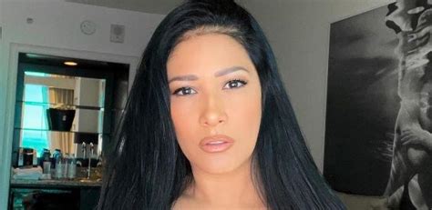 Simaria Posta Com Biquíni Para Lá De Revelador Para Curtir Calor 12