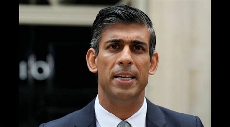 Ft Британский премьер Сунак решил повысить налоги чтобы покрыть дефицит в бюджете